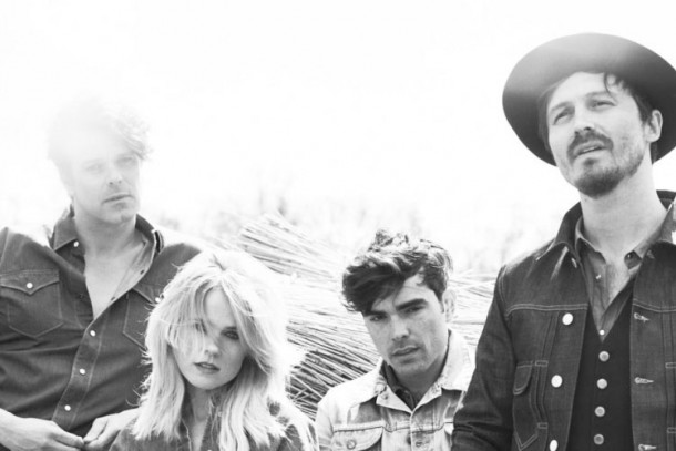 The Common Linnets ⋆ UIT072 Alkmaar